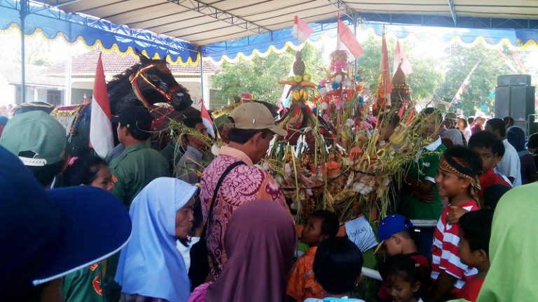 Grenengan Asal-Usul Ritual Rasulan - seputargk.id